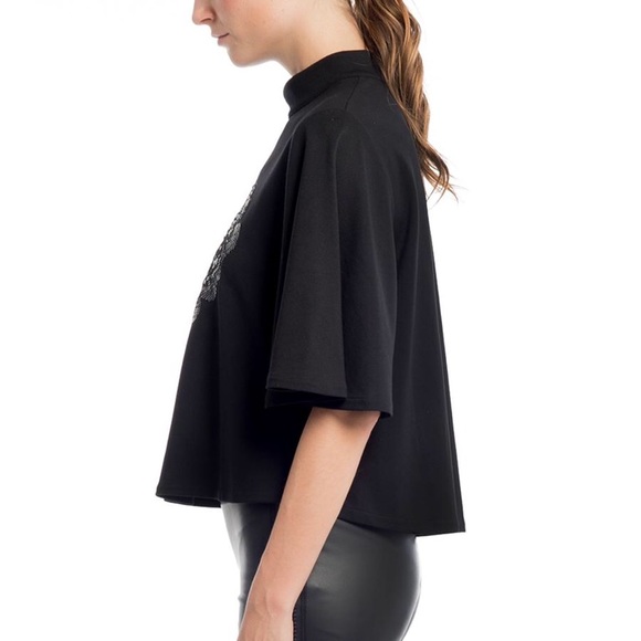 Gracia | Tops | Gracia Spangle Flower Half Sleeve Top | Poshmark